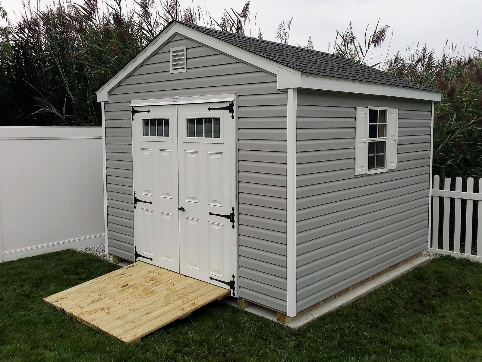 10x10 Vinyl Cottage - Glick Structures